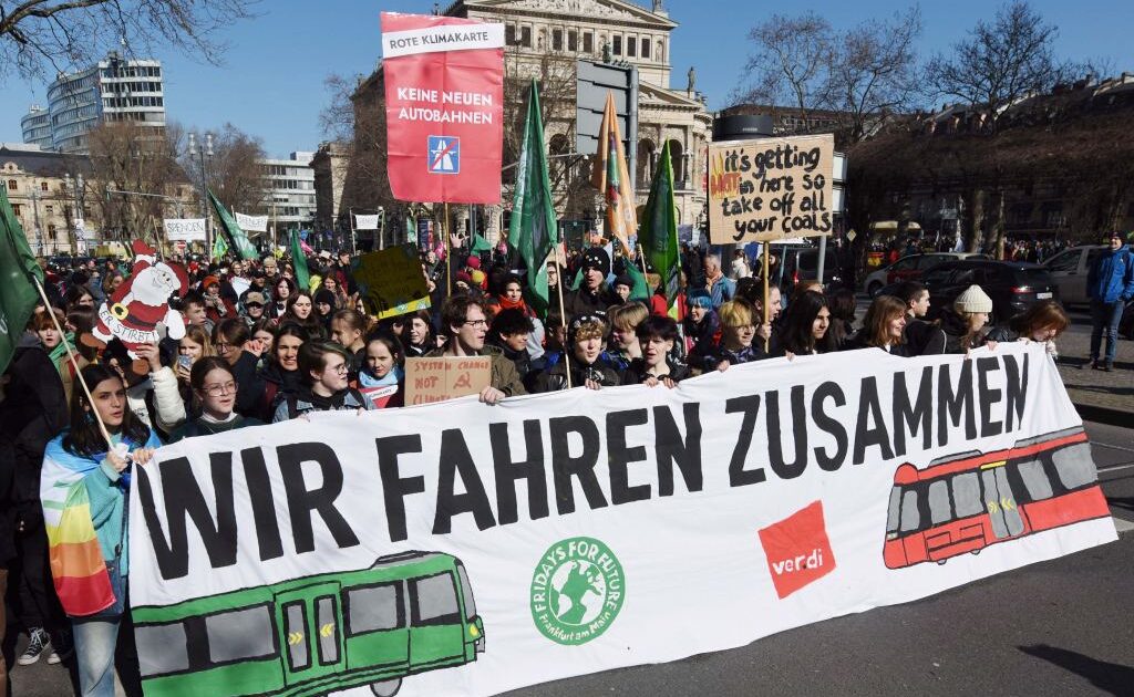 Vom Betriebshof zum Klimastreik - ak analyse & kritik ak analyse & kritik