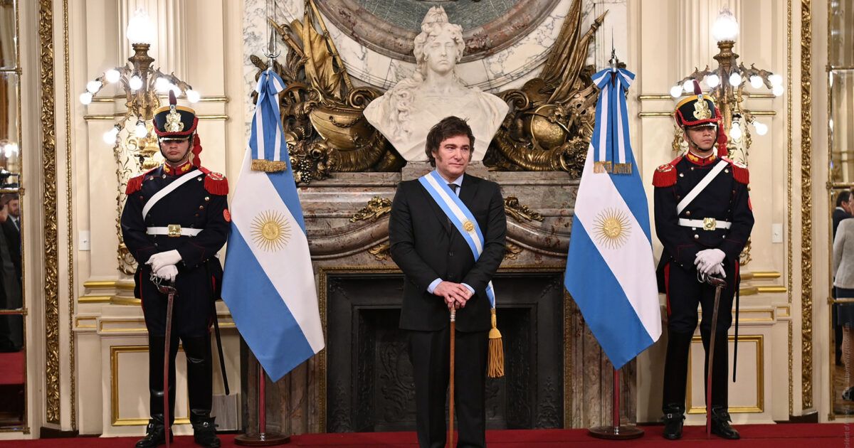 Milei hat keinen Plan B - ak analyse & kritik ak analyse & kritik