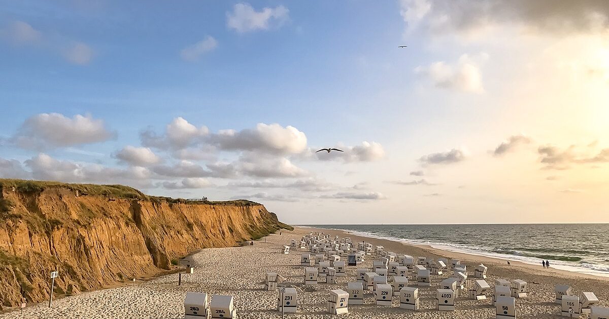 Zwischen Borkum und Sylt ein deutsches Jahrhundert - ak analyse & kritik ak analyse & kritik
